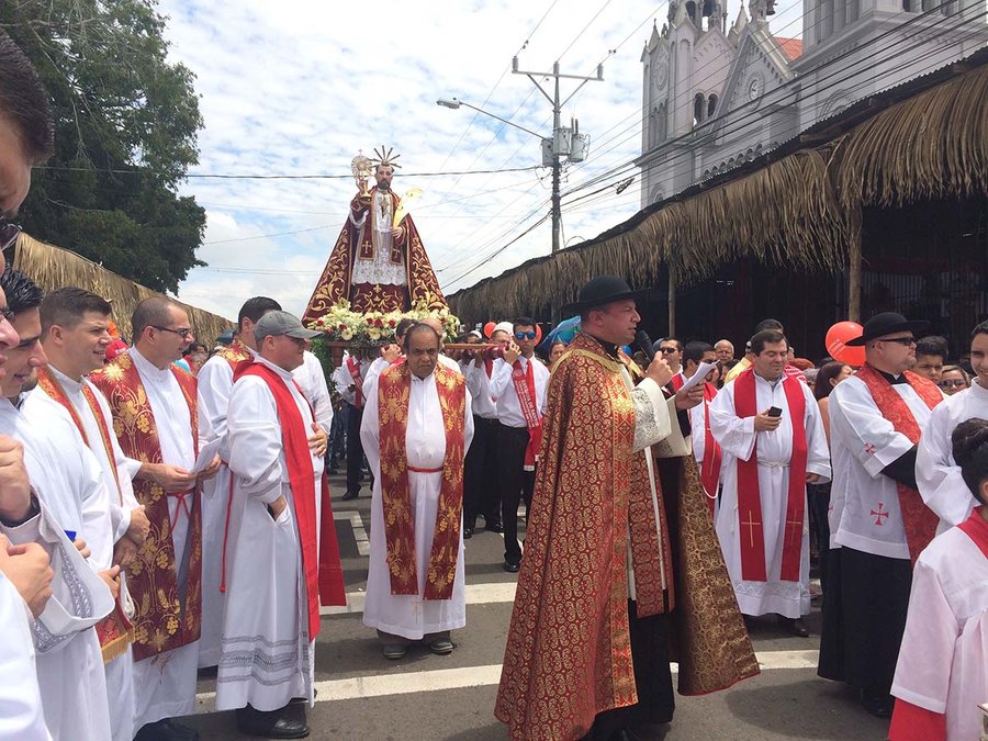 Entrada de Santos en San Ramón celebra 167 años de tradición