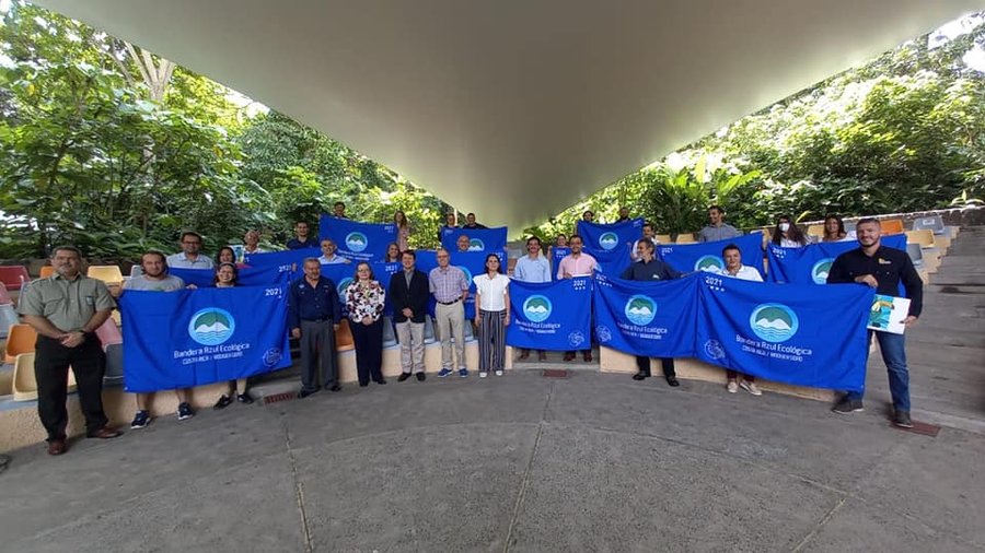 Programa Bandera Azul entrega galardones